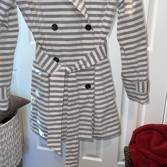 Banana Republic | Jackets & Coats | Womans Banana Republicbelted Grey Striped Raincoat Trench ...